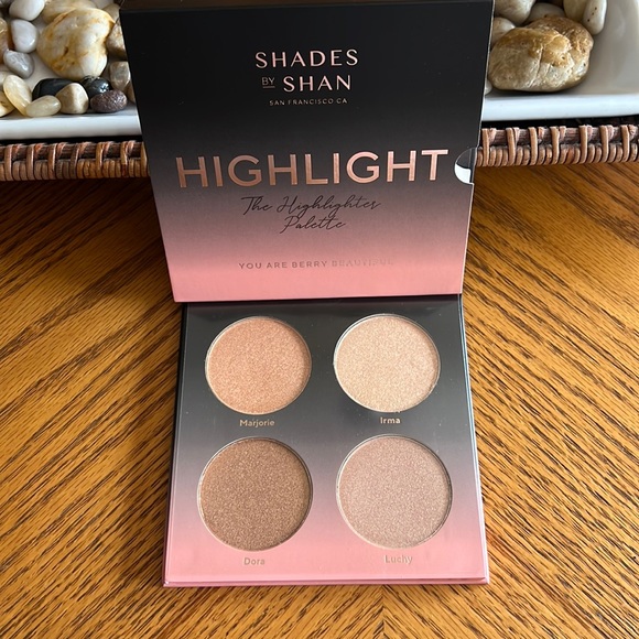 SHADES BY SHAN | Makeup | Nwt Shades By Shan Highlightyou Are Berry ...